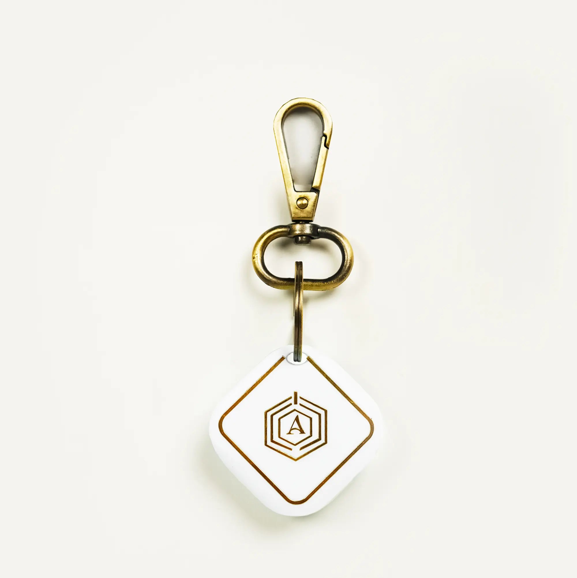 Smart Keychain White: Revolutionize Your Everyday Carry – Arista Vault